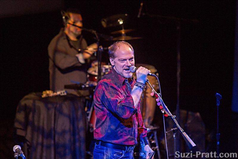 Photos: Les Stroud, Survivorman - Gemini Connect Media - Formerly Suzi ...