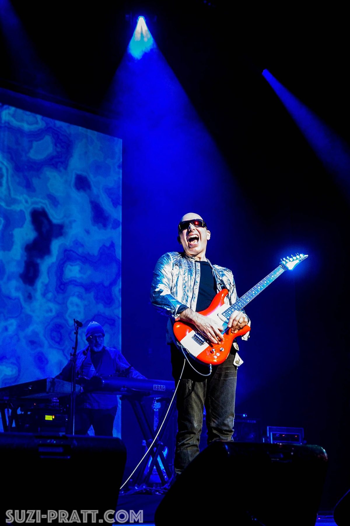 Joe Satriani | Seattle Music Photographer Suzi Pratt